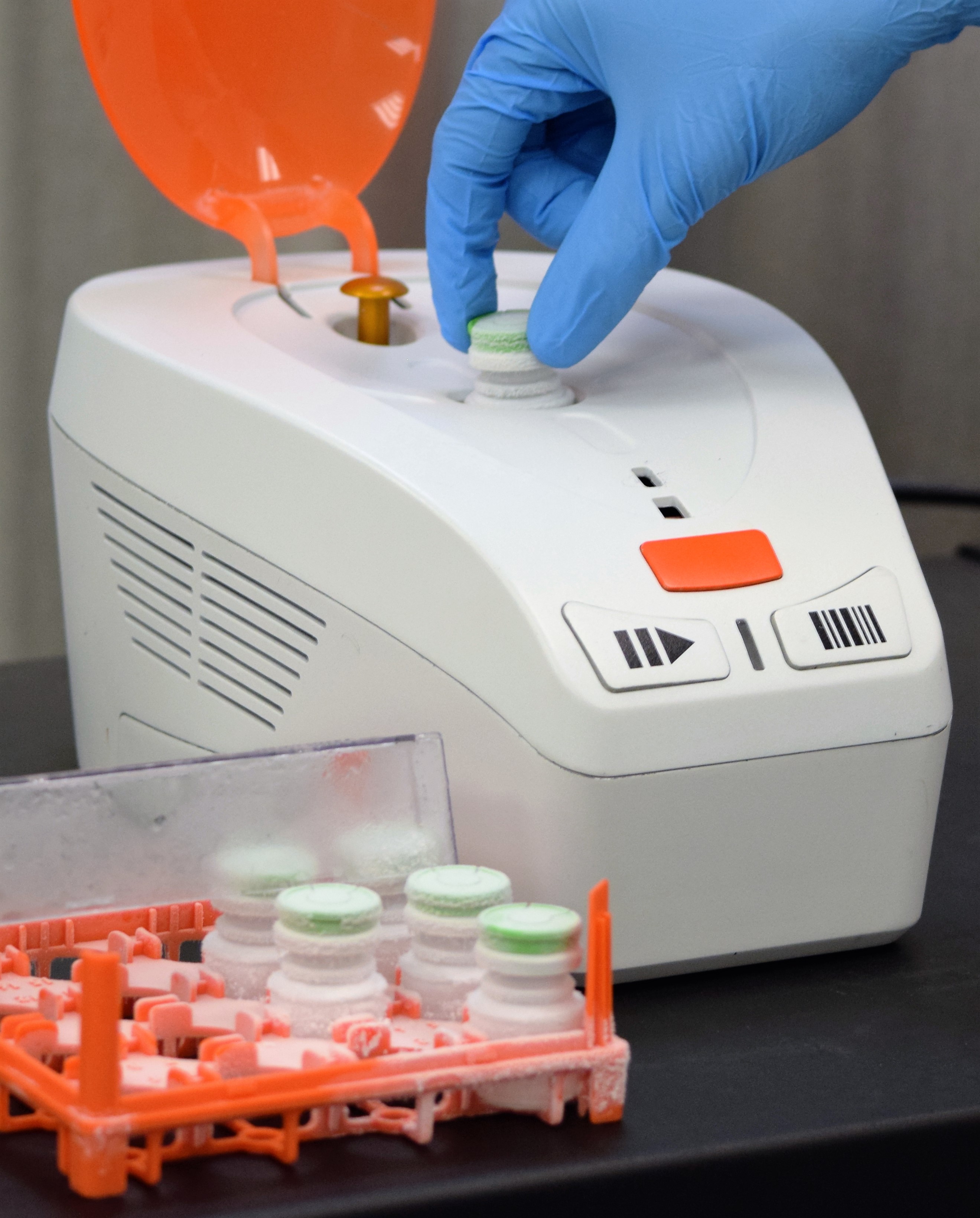 Pluristem - Science & Technology - Point-Of-Care Thawing ...