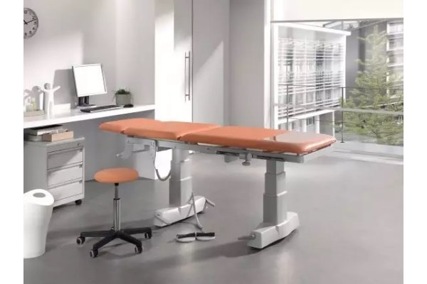 Haelvoet Helio Examination Table