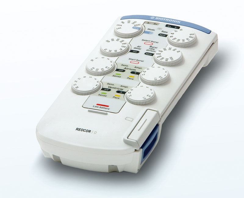 APC - Reocor D - Cardiac Pacing - External Pacemaker By APC ...