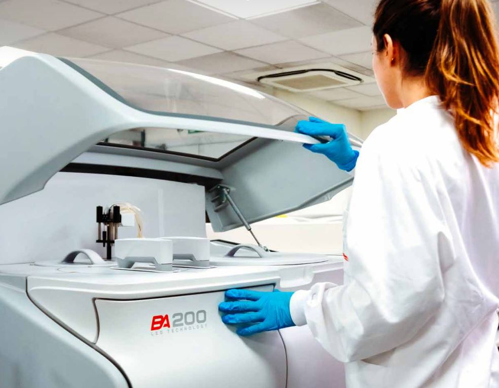 BA200 - Analysers & Devices - Full Automatic Random Access ...