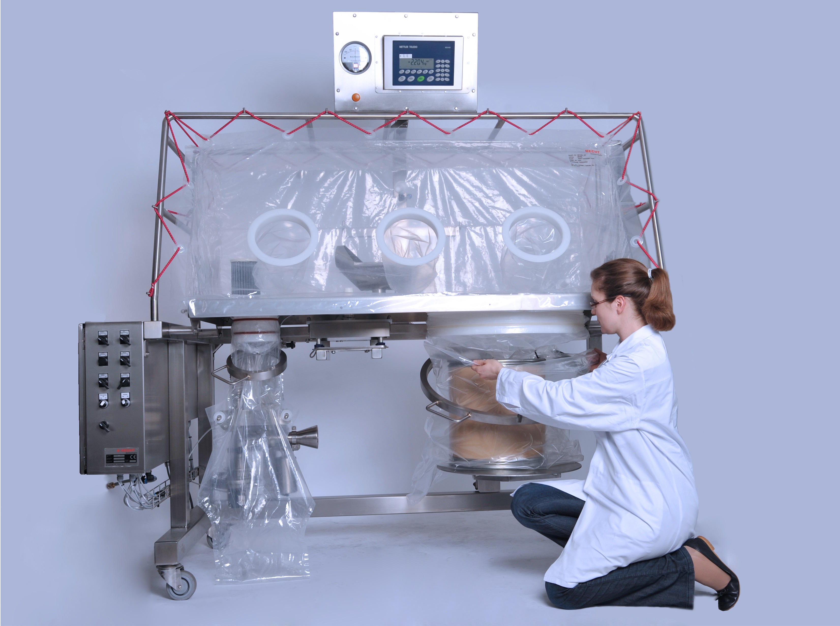 HECHT EWI Single-Use Isolator for Safe Handling of Hazardous Substances