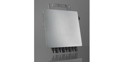 YC1000-3 3-Phase 4-Panel Microinverter