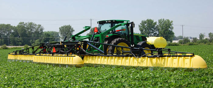 Willmar 645 Tractor Mounted Suspended Boom Broadcast Hooded Sprayer