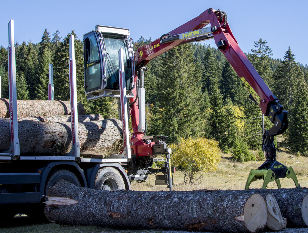 Tajfun LIV 120Z Timber Cranes