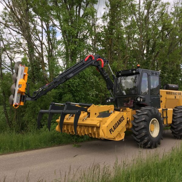 Variotrac 440R Self-Propelled 400 hp Mulcher