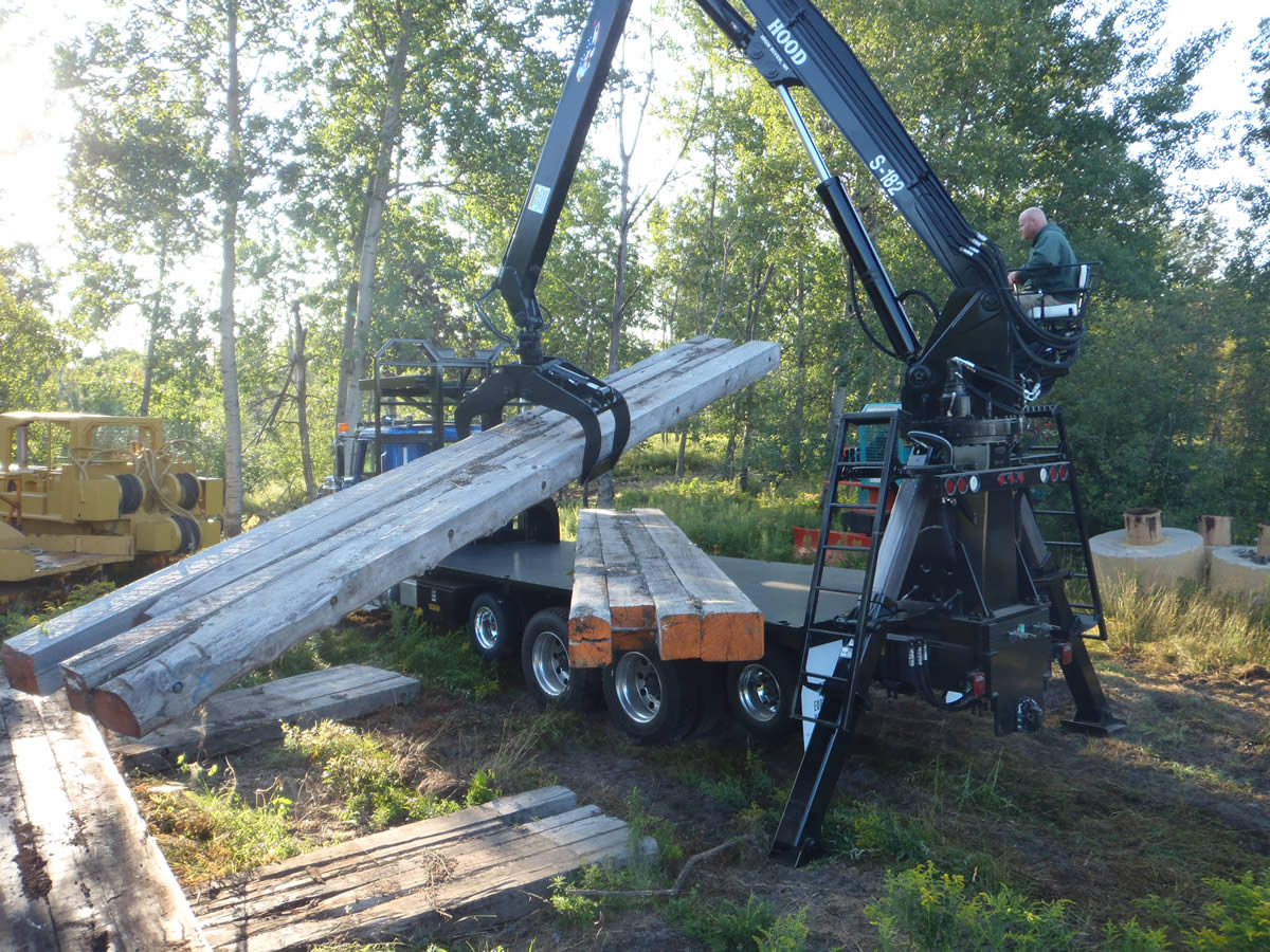 Hood S-182 Series Industrial Material Handling Loader